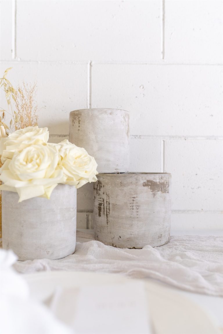 Floral Vessel – Cream Compote – Ivy & Bleu
